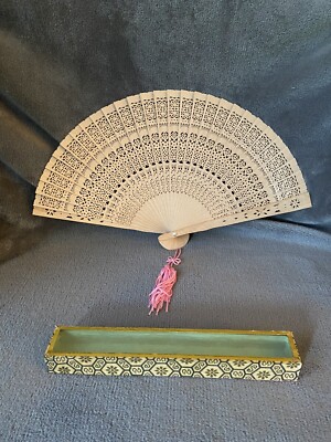 VINTAGE WOODEN CHINESE HAND FAN WITH GLASS TOPPED BOX | eBay