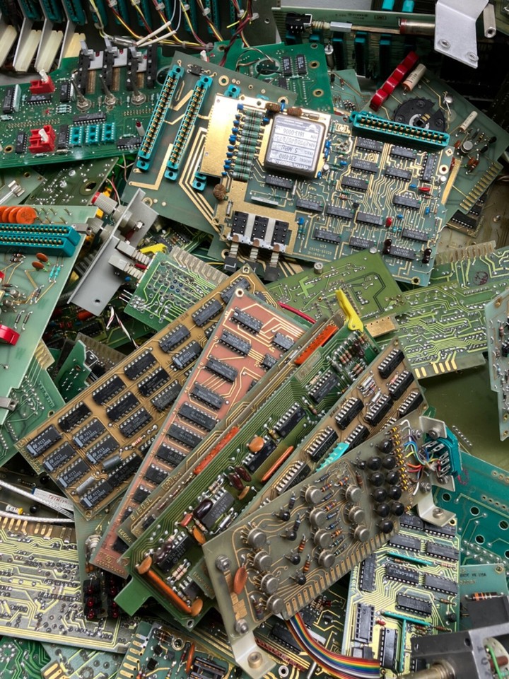 37lbs fully plated circuits boards for gold recovery | eBay