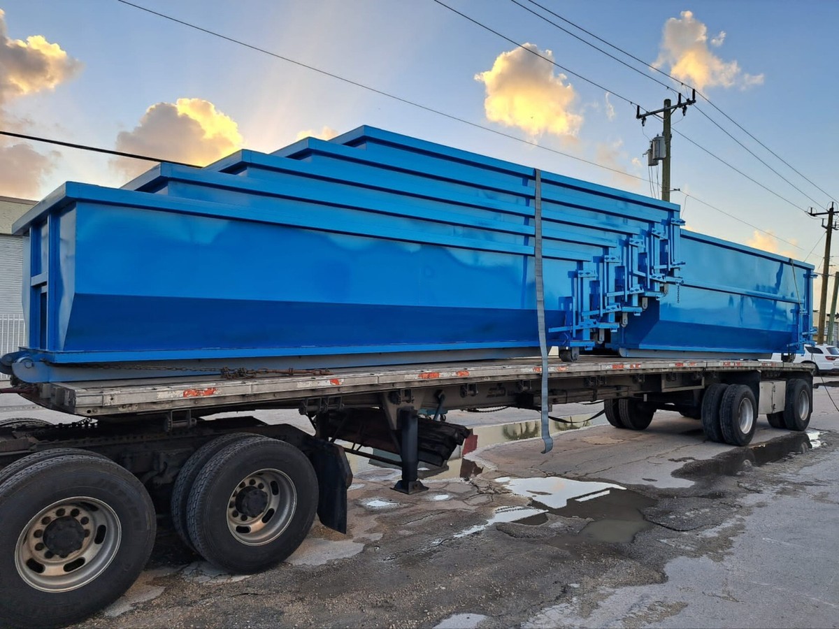 Roll Off Containers