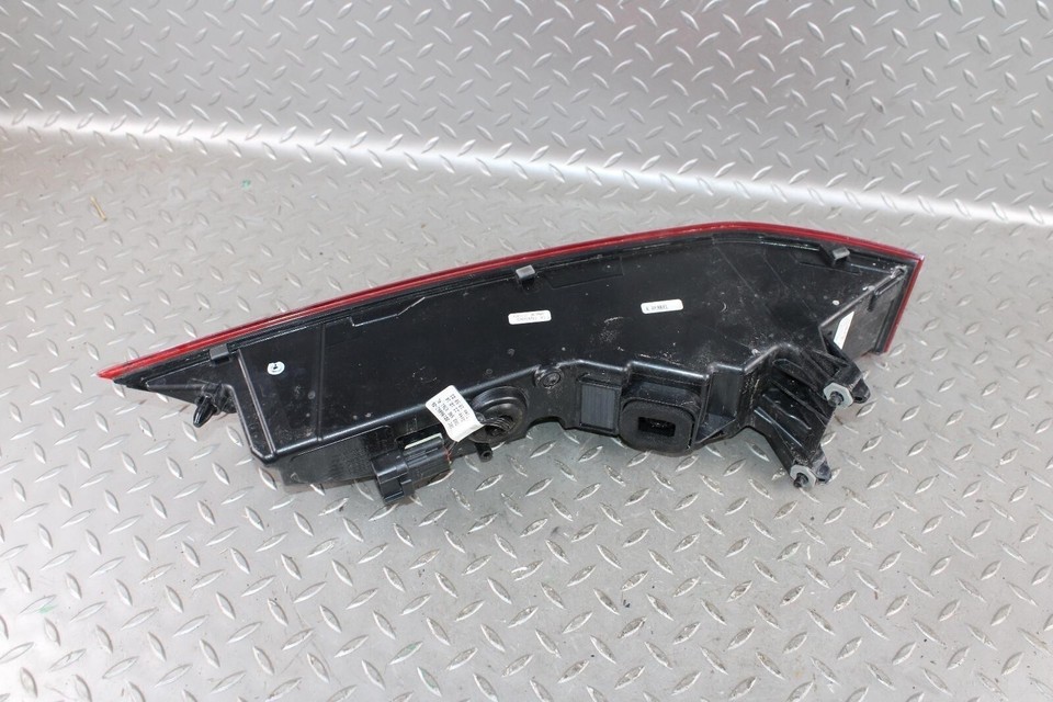 17-20 F-Pace Quarter Driver Side Left LH Taillight Tail Light Lamp Lens ...