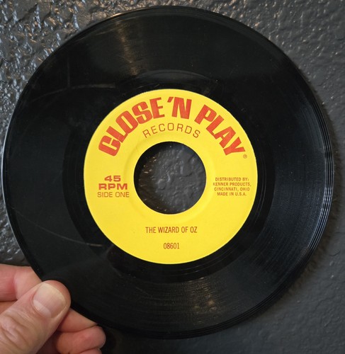 Vintage Close 'N Play "THE WIZZARD OF OZ" 45 rpm record | eBay