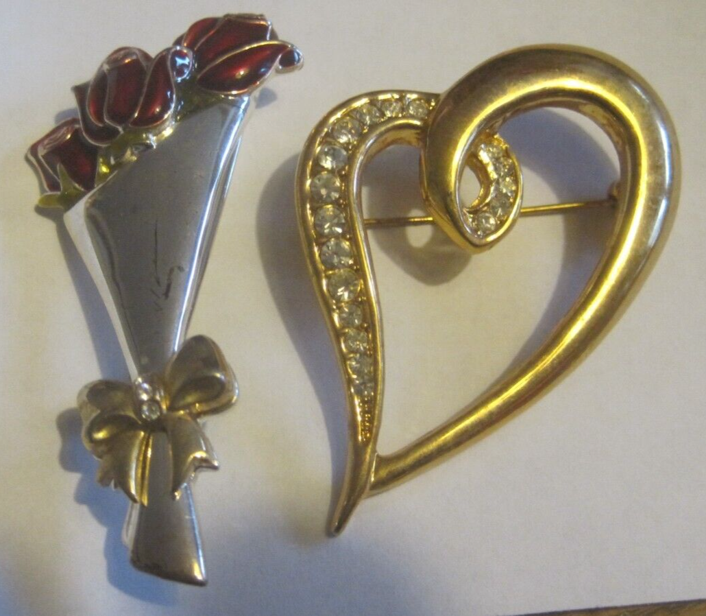 VTG Signed Roman GoldTone OPENWORK RHINESTONE Heart&RED ROSES IN VASE ...