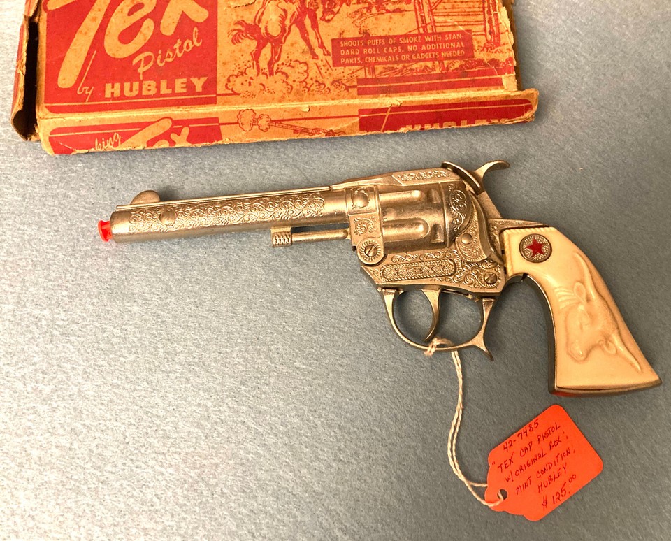 VINTAGE HUBLEY TOY SMOKING TEX CAP PISTOL GUN WITH BOX NO. 245 | eBay