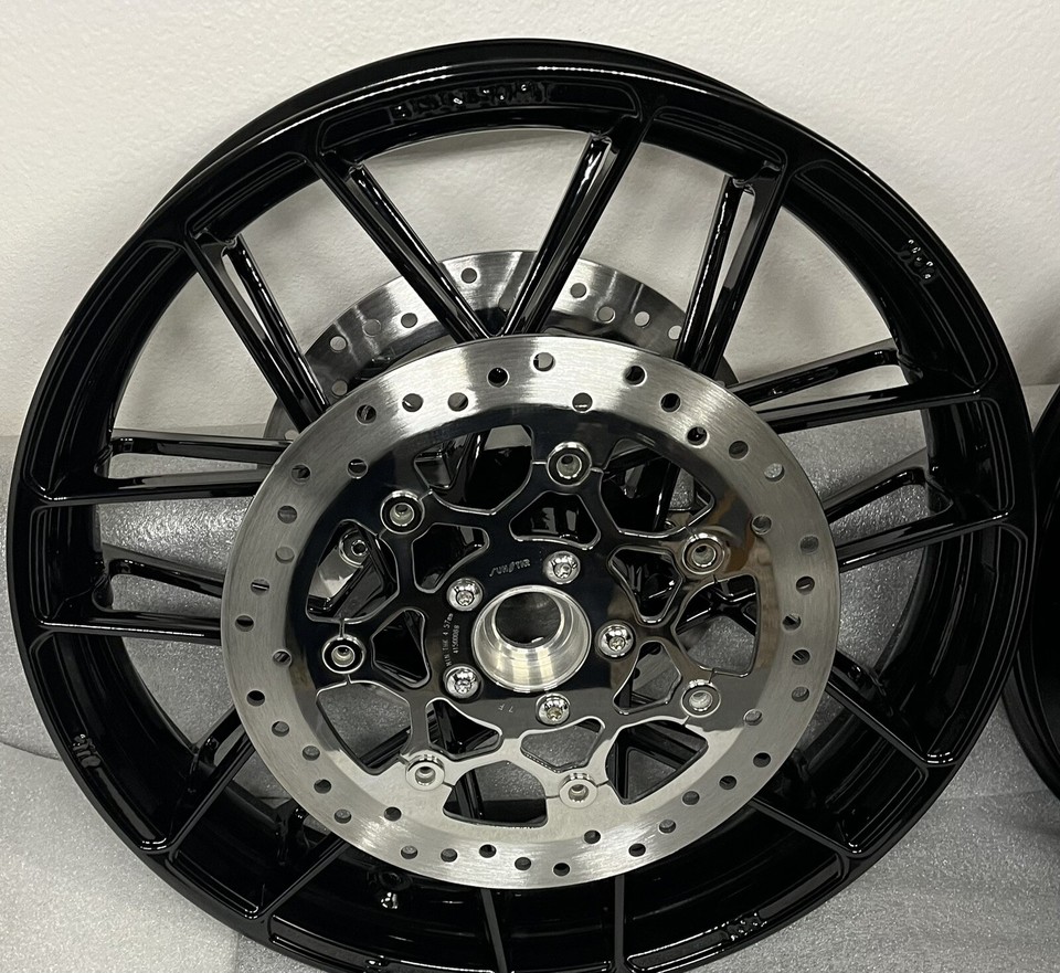 Harley 2024 CVO FUGITIVE Touring STREET GLIDE black Wheels OEM HD Rims ...