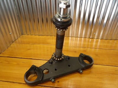 06-17 Suzuki Boulevard VL800 C50 STEERING STEM TRIPLE TREE FORK YOKE ...