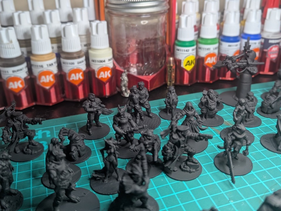 Miniature and Terrain Bundle - Miniature Wargames - Warhammer 40k/AoS ...