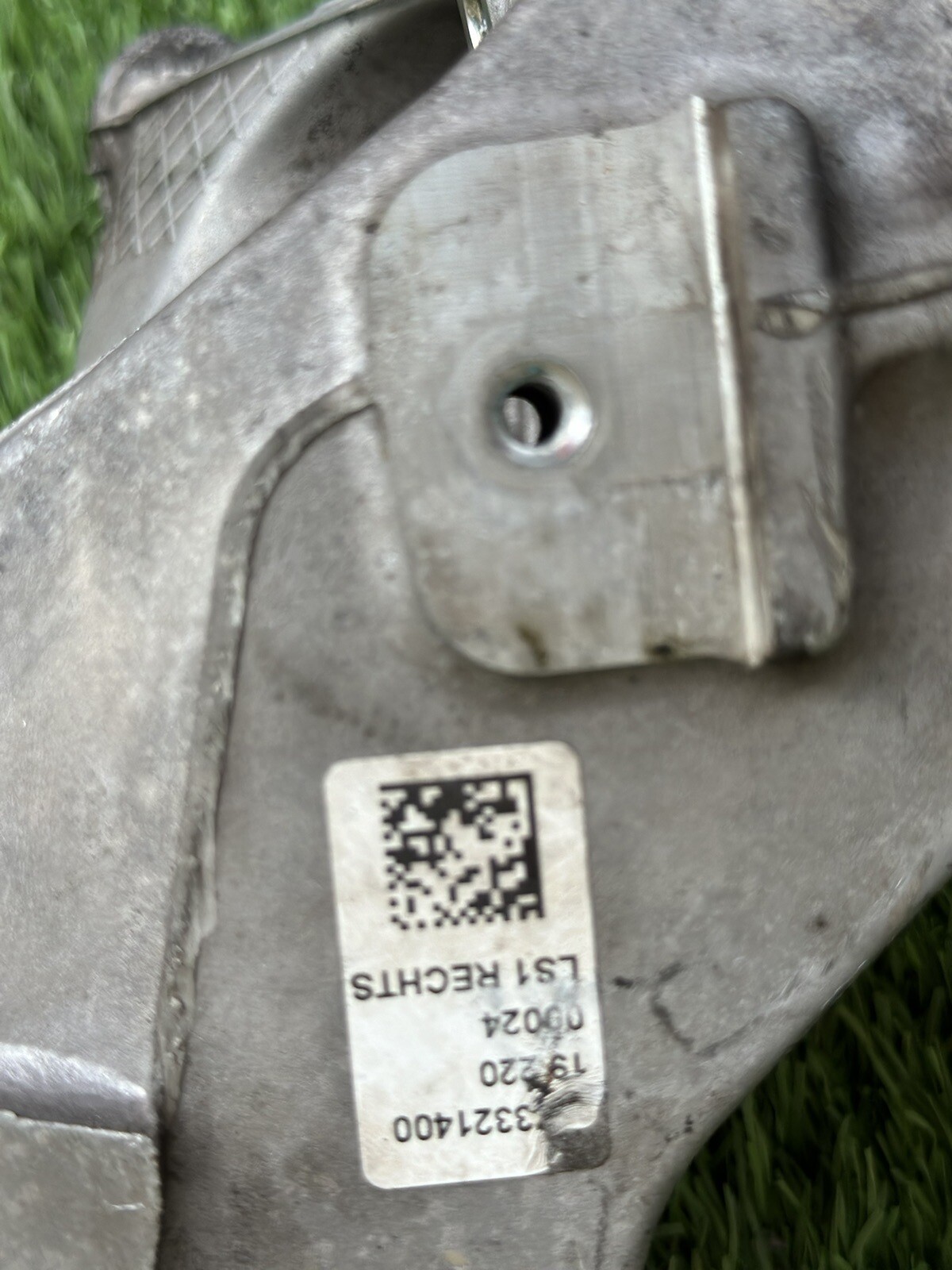 Mercedes W177 A35 Wheel Carrier Hub Front Right A1773321400 | eBay ...