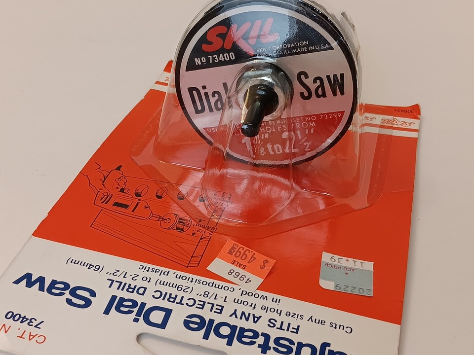 SKIL Dial Saw Tool - Cuts Holes 1 1/8" to 2 1/2" - No. 73400 Made In ...