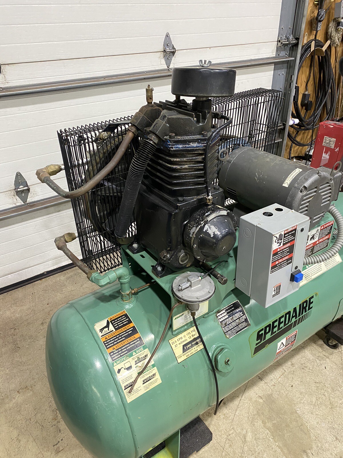 SPEEDAIRE Electric Air Compressor: 7.5 hp, 2 Stage, Horizontal, 80gal ...