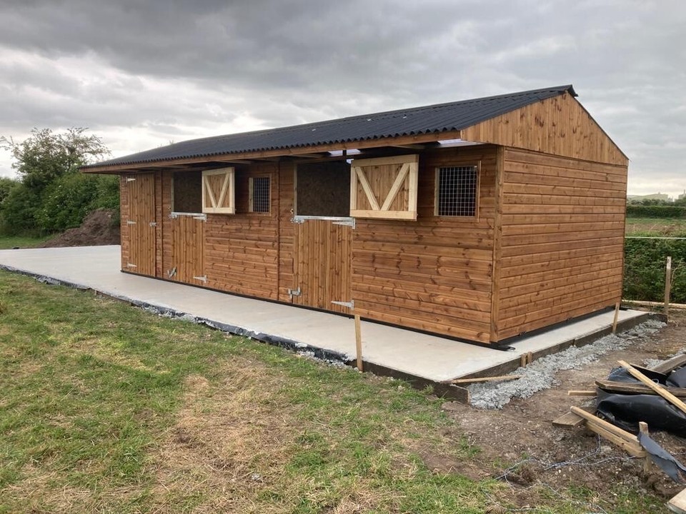 24x12 6’ Tack Mobile Stable Field Shelter Static Stables Wooden Timber ...