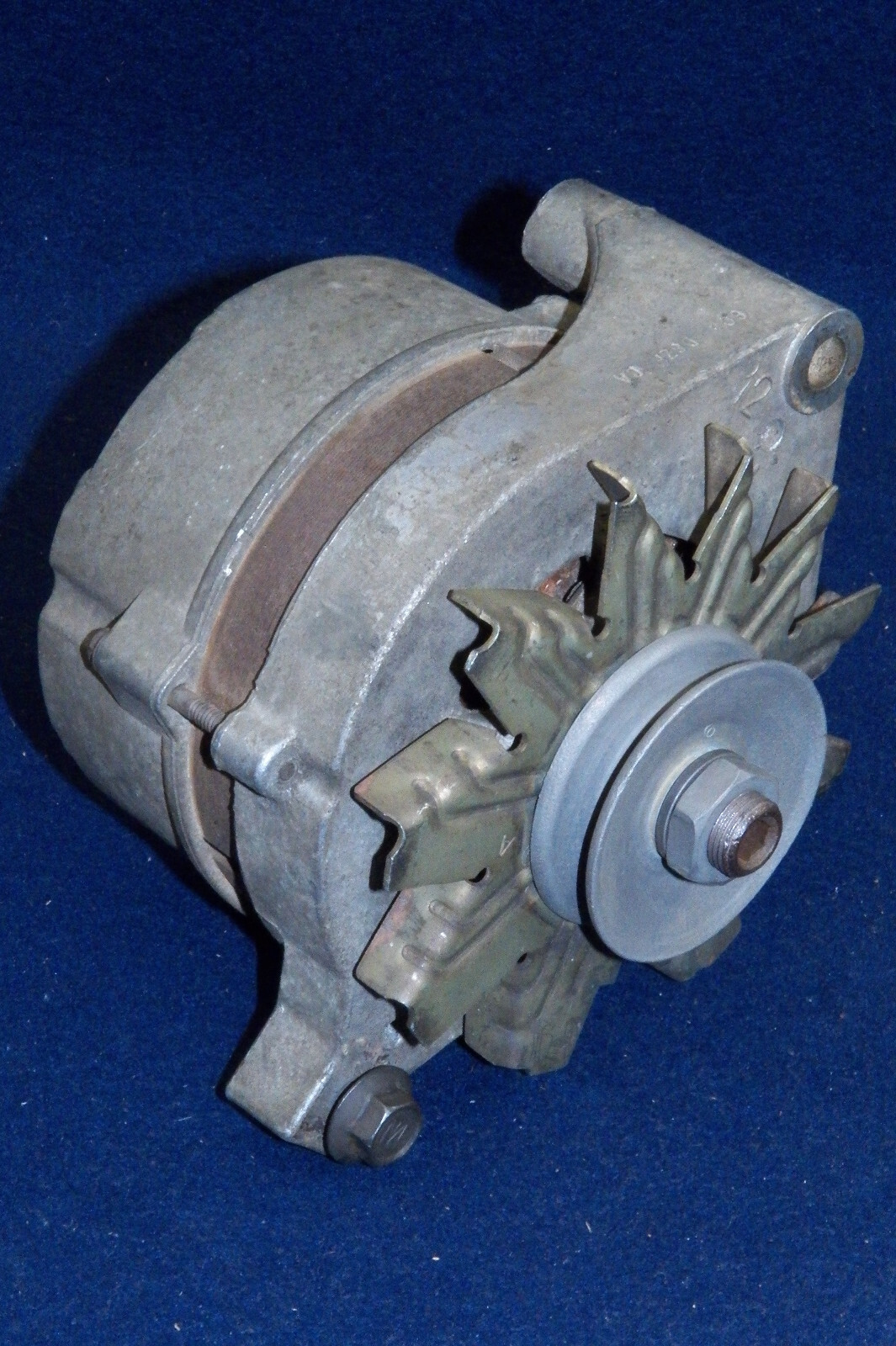 1978 Ford Mustang Motorcraft Alternator 60A 1-Row 302 OEM D8ZF-CA | eBay