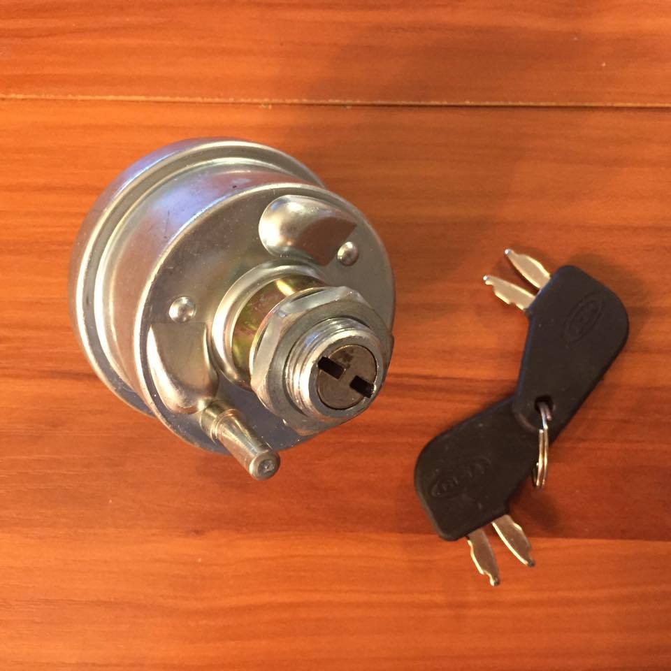 7N0719 7N-0719 Switch Disconnect New With 2 Keys 8H5306 CAT CATERPILLAR ...