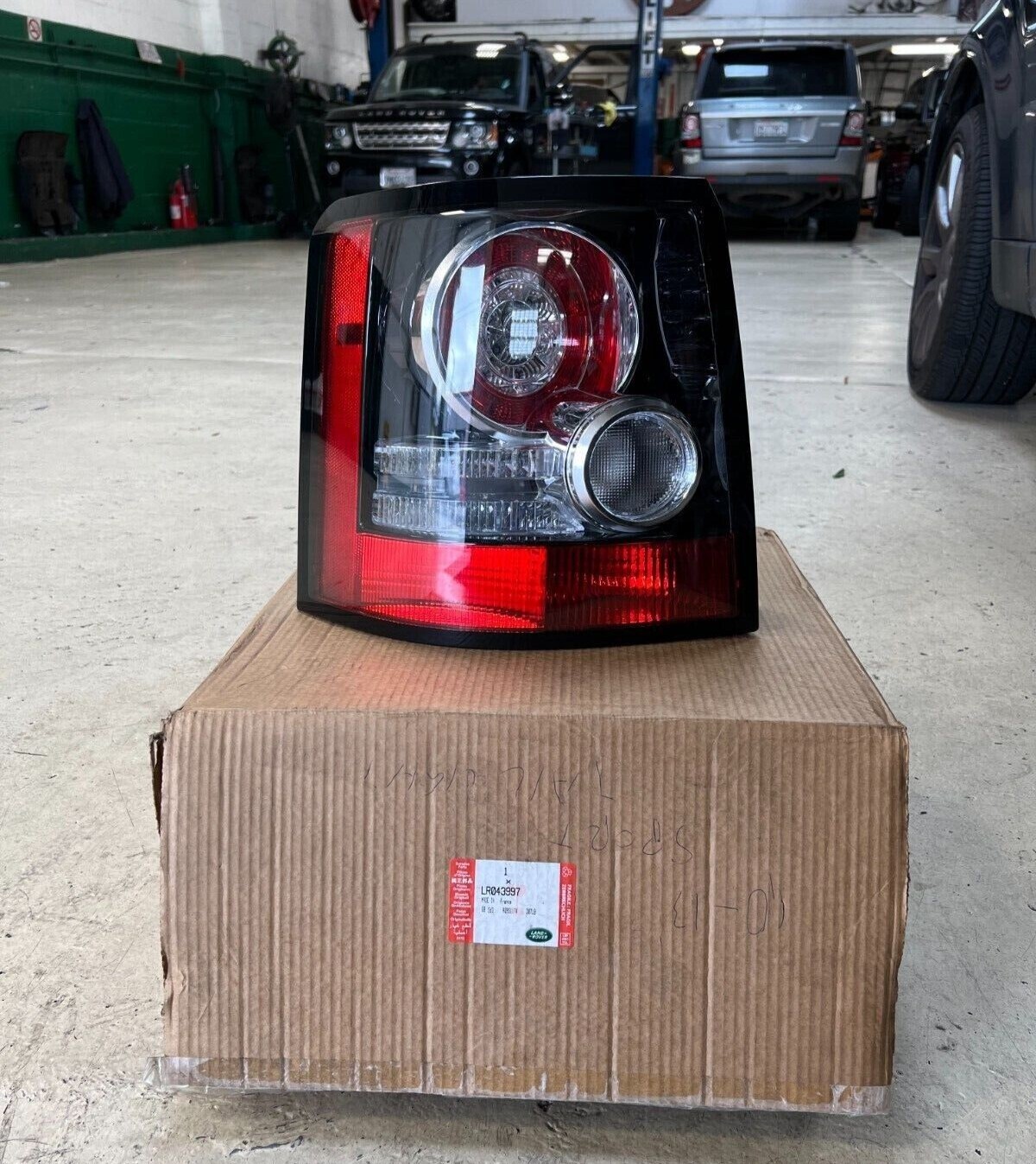 NEW Land Rover OEM - LR043997 - Range Rover Sport 10-13 Left Rear ...