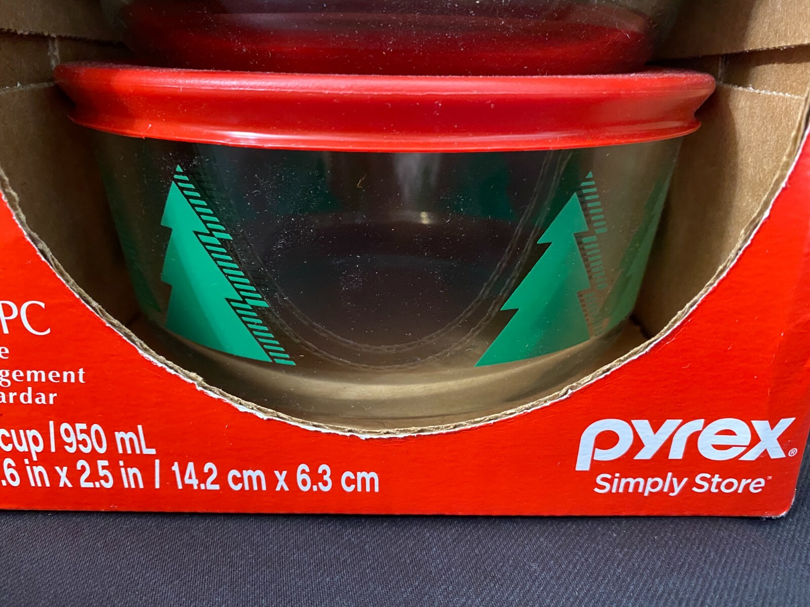 NEW! Pyrex Simply Store 4 Piece Storage Set "CHRISTMAS TREES" Limited ...