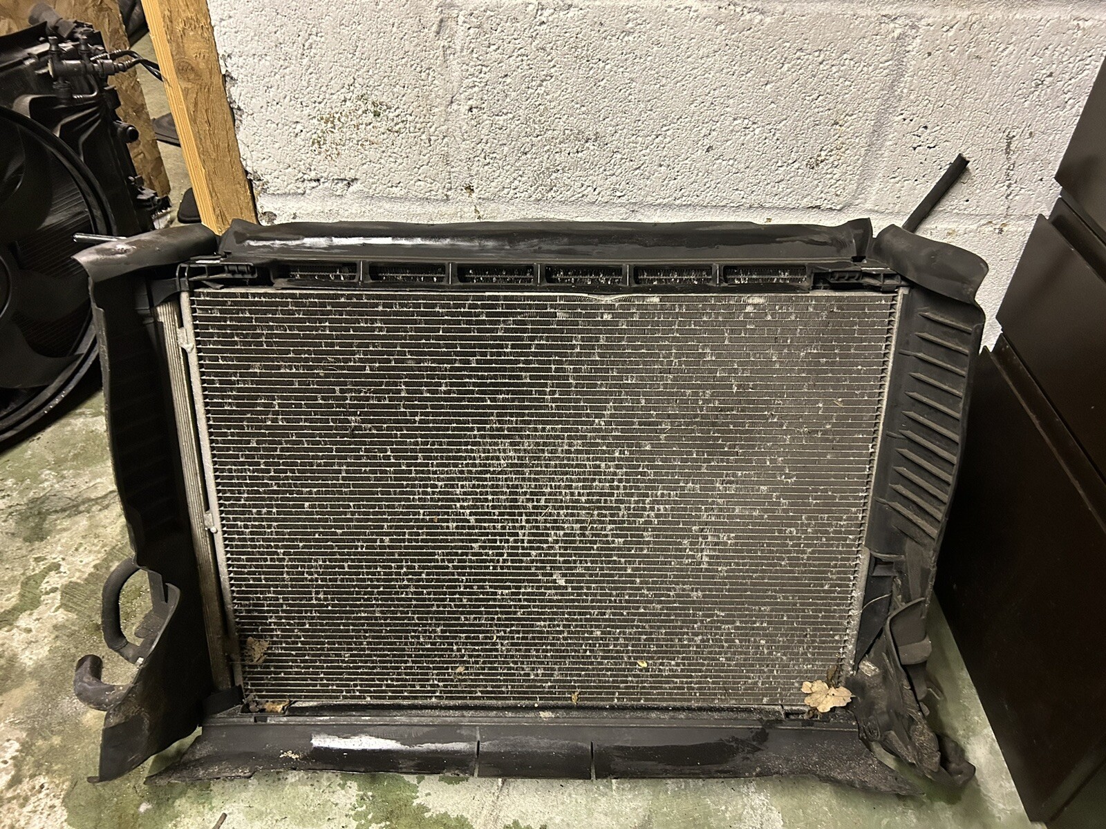 MERCEDES E-CLASS W213 W238 E220D RAD / RADIATOR PACK A0999061000 ...