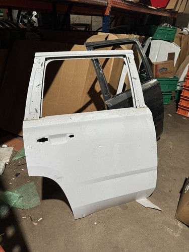 2015 -2020 Chevy Tahoe GMC Yukon Escalade RIGHT REAR Door SHELL OEM | eBay