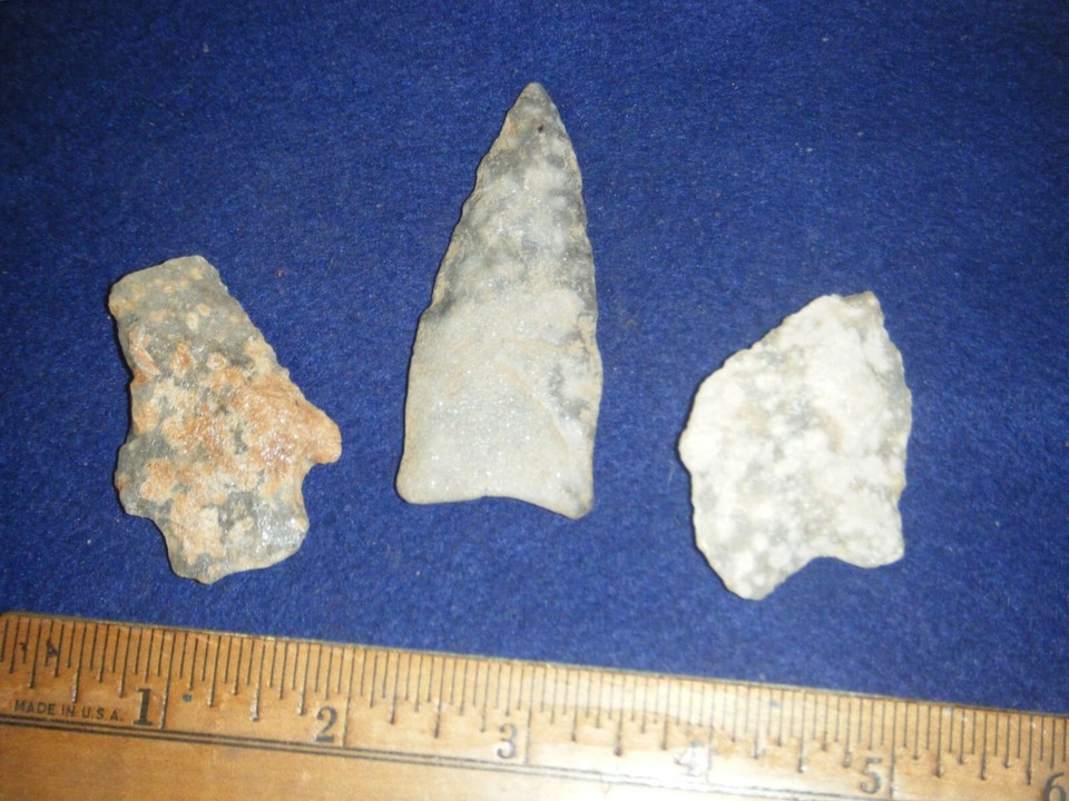 LOT OF 3 INDIAN ARROWHEADS FROM SUWANNEE FL. 2 3/4in. IN. PALEO FLUTED ...