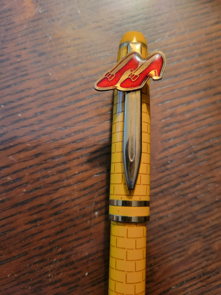 1999 Warner Bros Wizard OZ Ruby Red Slippers Yellow Brick Road ...