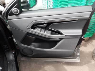 19-ON RANGE ROVER EVOQUE MK2 L551 OFFSIDE DRIVERS RIGHT FRONT DOOR CARD ...