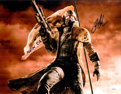 Ron Perlman Signed 11x14 Fallout New Vegas "WAR NEVER CHANGES" Narrator ...
