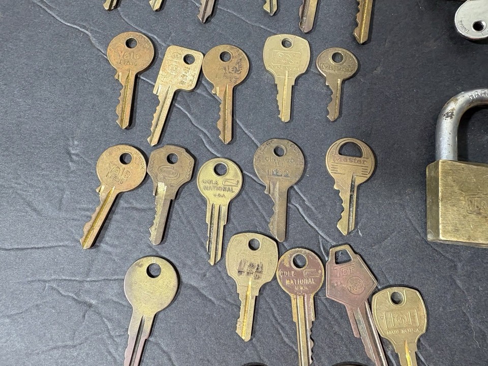 Antique Vintage Locks Padlocks YALE SLAYMAKER MASTER LOCK CAR BRASS ...