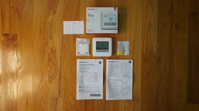 Honeywell Home T4 Pro Programmable Thermostat TH4120U2005 1 HEAT/1 COOL ...