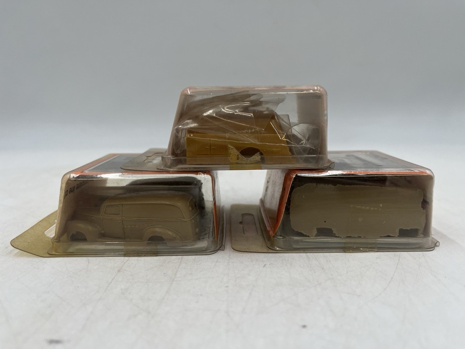 HO Scale 3 Walthers Magnuson Models 439-928 Ford Panel Van & 439-921 ...