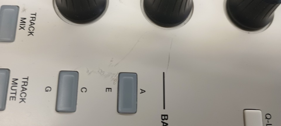 AKAI professional MPC ONE Retro Edition Standalone Music Production ...