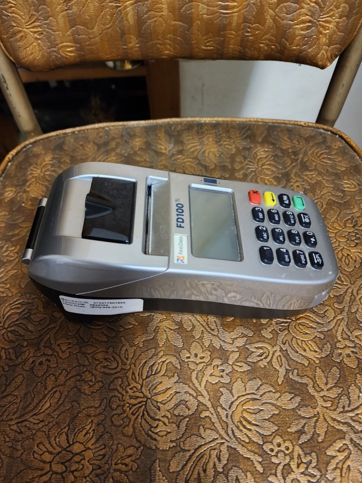 FIRST DATA FD100 TI Merchant Terminal Card Reader Scanner w/AC Adapter ...