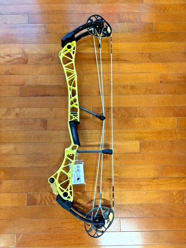 Mathews Title 36 Yellow Riser Black Limbs RH Bow | eBay