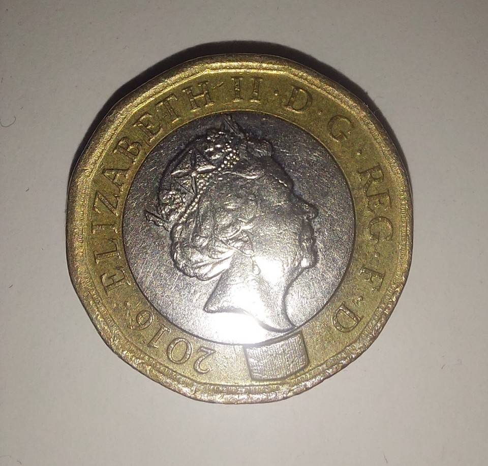 One Pound Coin Elizabeth II 2016 RARE | eBay UK