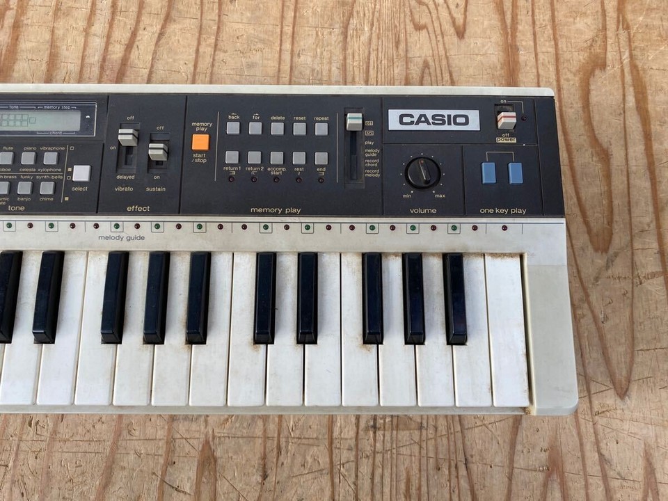 CASIO MT-70 Synthesizer Casiotone 49-Key 20 tones, 10 rhythms, Vintage ...