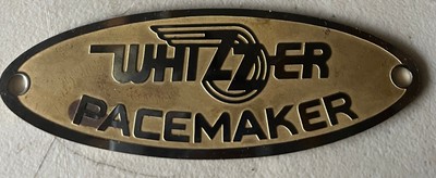 VINTAGE WHIZZER MOTORBIKE PACEMAKER HEAD BADGE | eBay