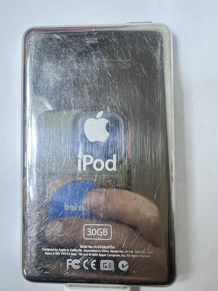 Apple iPod Classic Video 5th Gen. MA146LL/A - A1136 (30GB) WORKS Dead ...