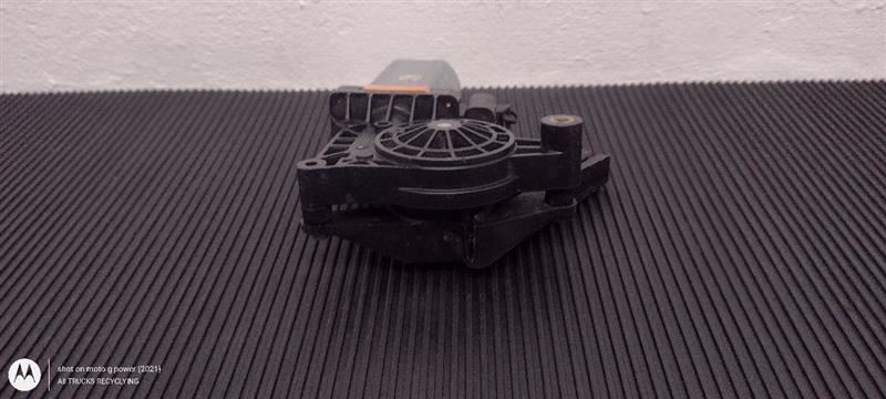 00-06 GMC Yukon Front Left Driver Power Window Motor OEM 19179943 | eBay