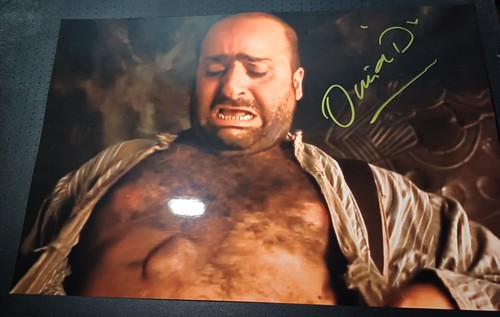 omid djalili WARDEN GAD HASSAN the mummy scarab inside him signed 12x8 ...