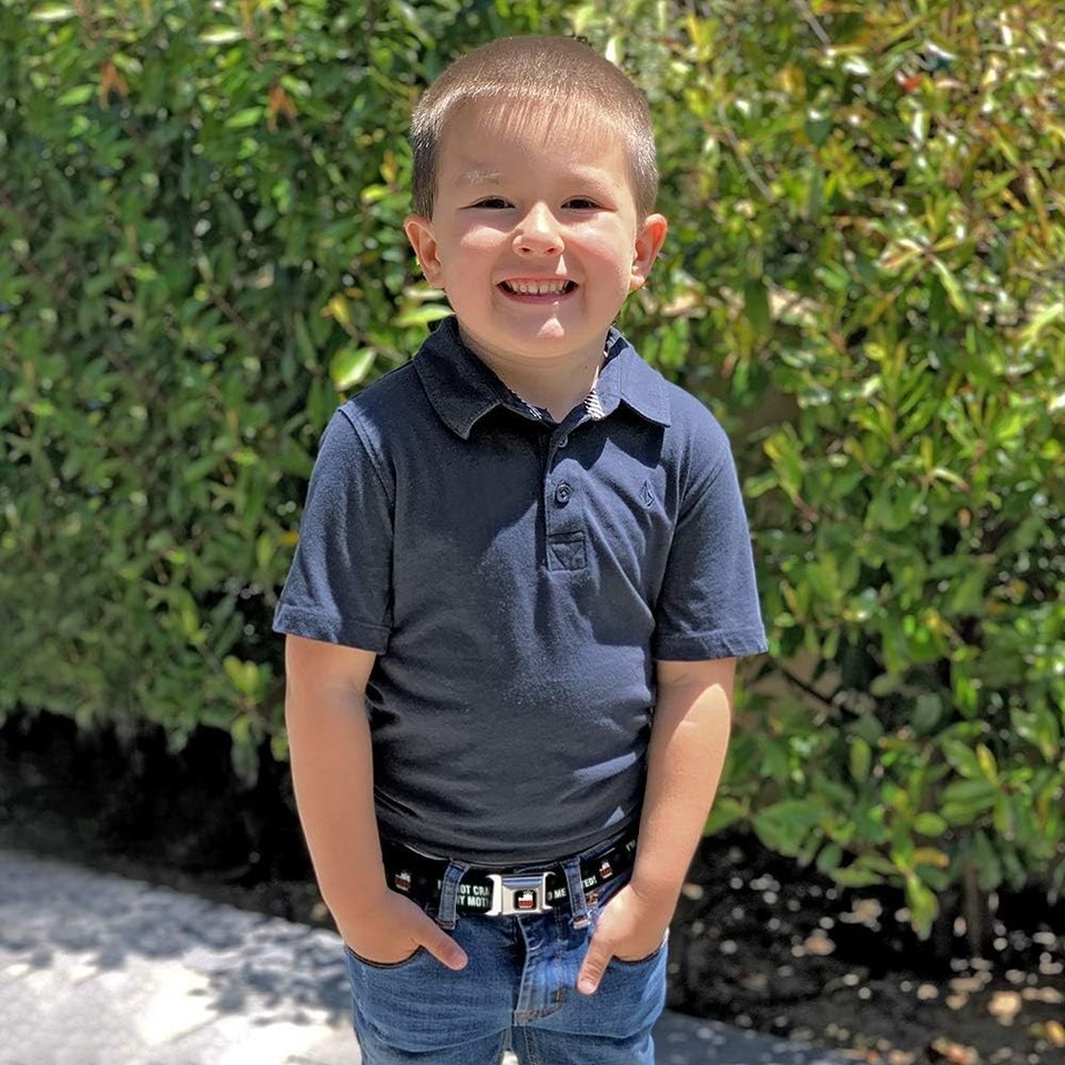 `The Big Bang Theory Full Color Black/White/Red Seatbelt Bel (US IMPORT ...