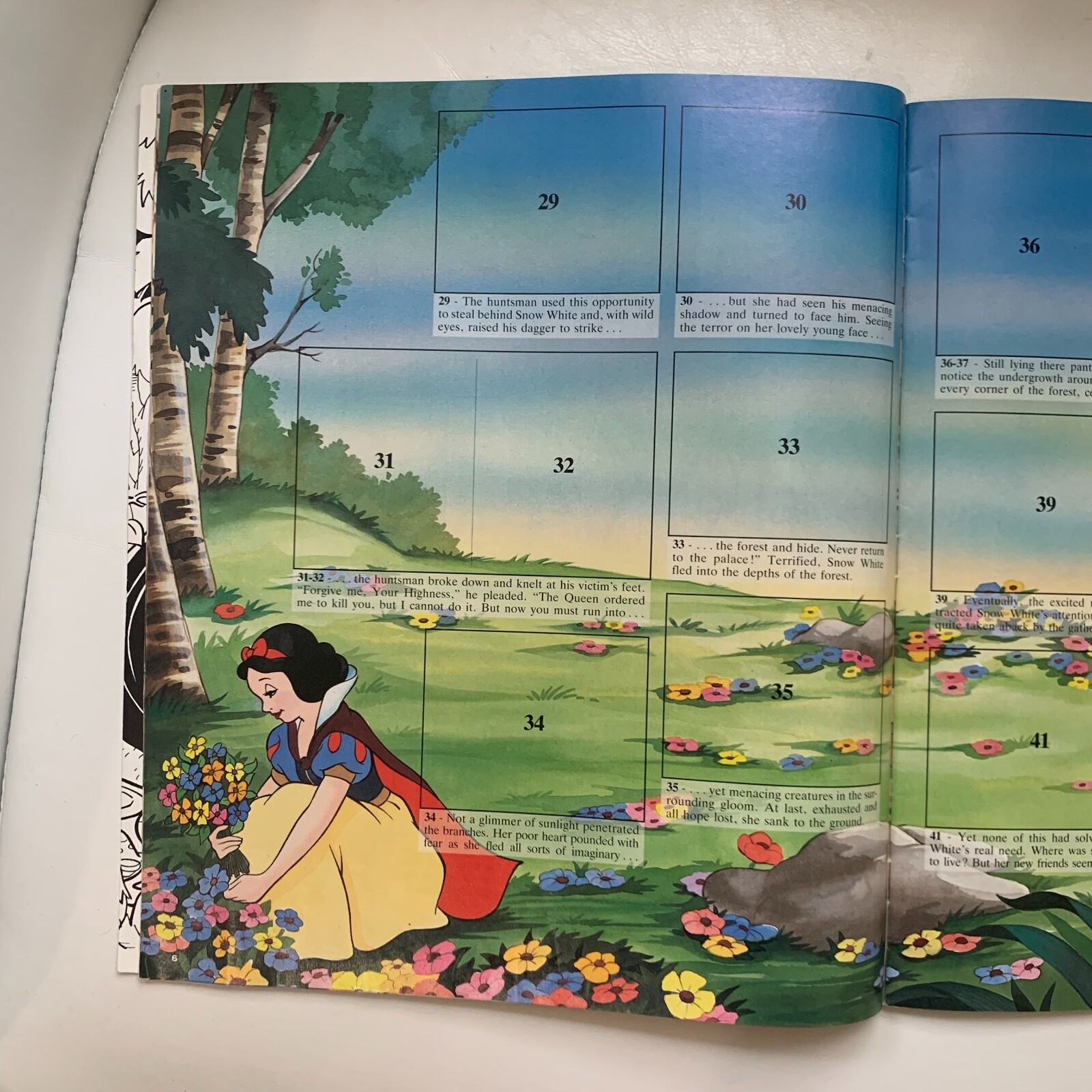 Walt Disney's Snow White and the Seven Dwarfs ~ Panini Sticker Book ...