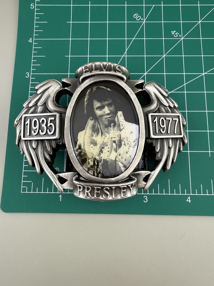 Elvis Presley 1935–1977 Memorial Portrait Belt Buckle Licensed Rock ...
