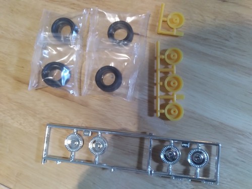 Custom Tires, Wheels, Backs From '41 Plymouth Coupe - AMT 1/25 - Parts ...