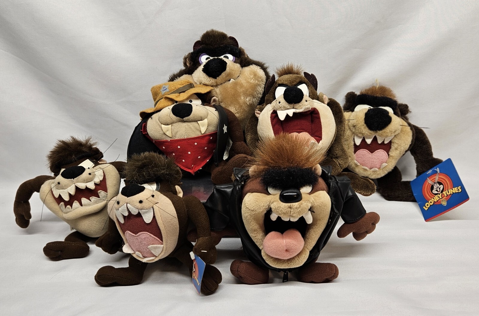 Vintage Tasmanian Devil Stuffed Animal Plush Lot! 7 TOTAL! | eBay