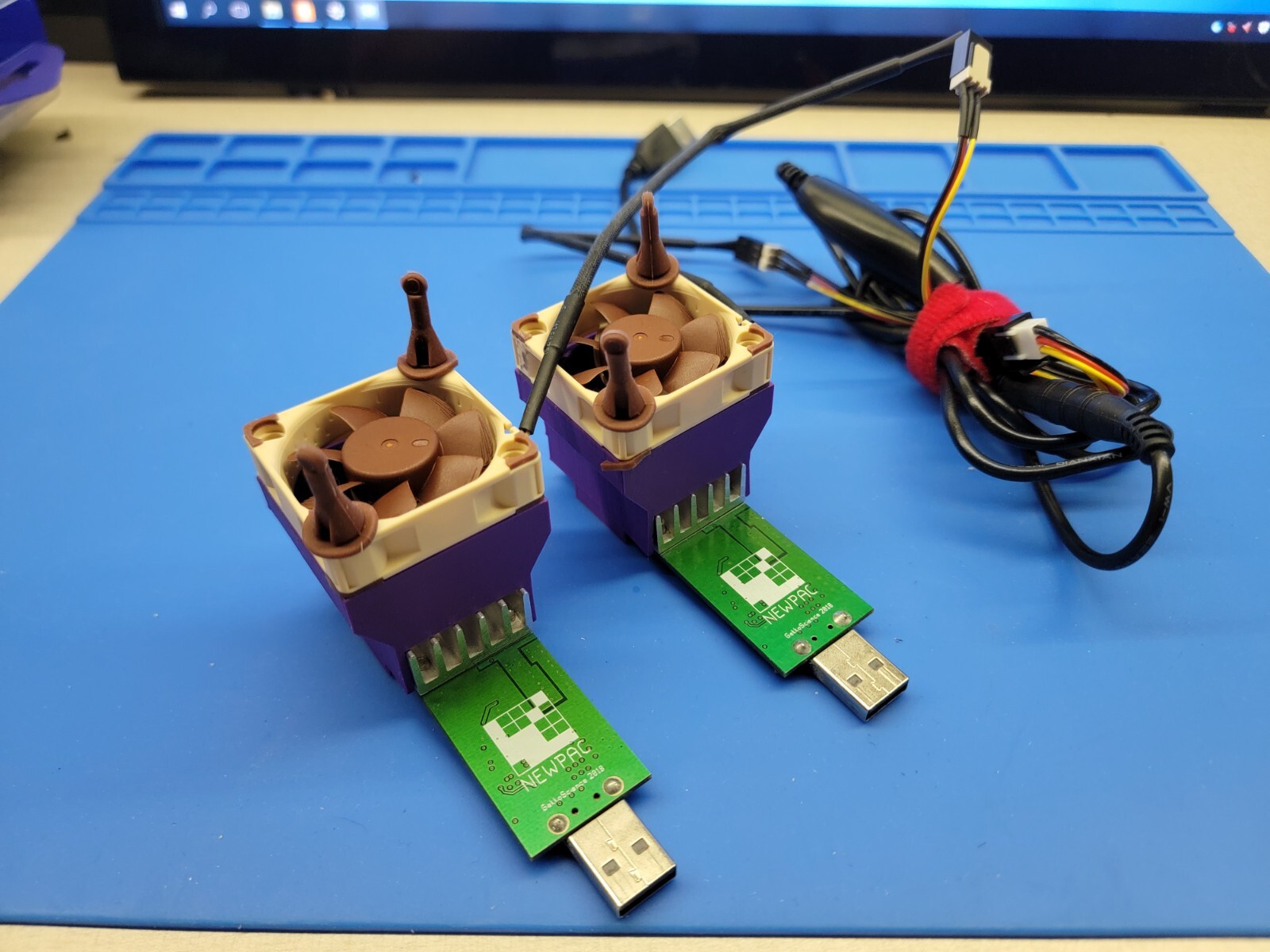 GekkoScience NEWPAC V6.3d USB BTC Miners with fans and fan controller ...