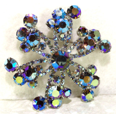 VTG FABULOUS JULIANA D&E SPARKLING VITTRAIL AB PINWHEEL BROOCH PIN BOOK ...