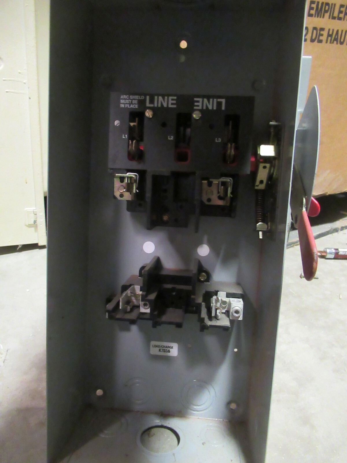 GE TG3223R Disconnect 100 Amp 240 Volt 1PH 3W NEMA 3R Fusible Model 8 ...