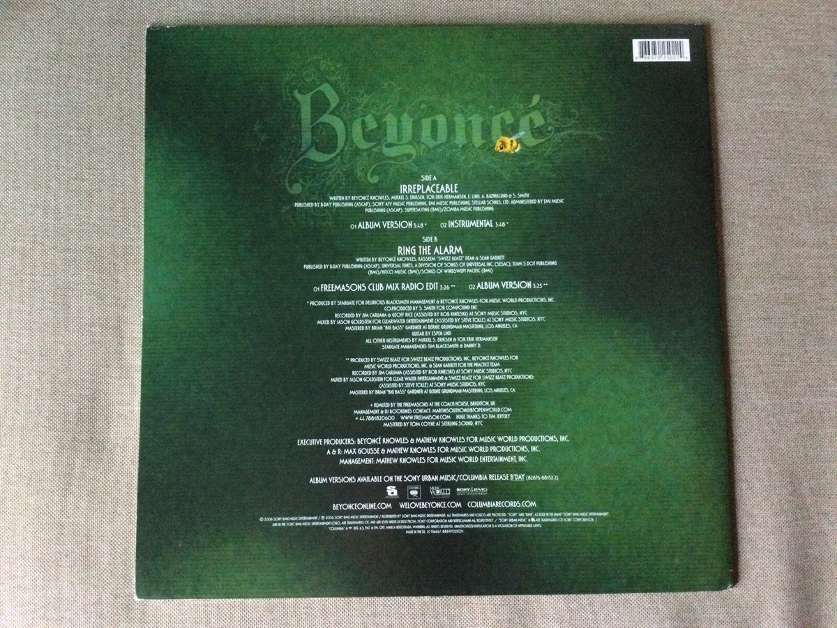 Beyonce Irreplaceable Album Cover