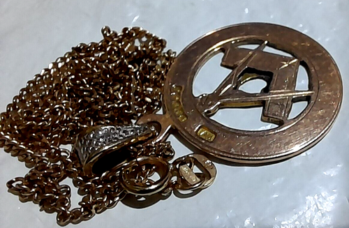 RARE DIA, 9ct Gold MASONIC Freemason Square & Compass Pendant on 20 ...