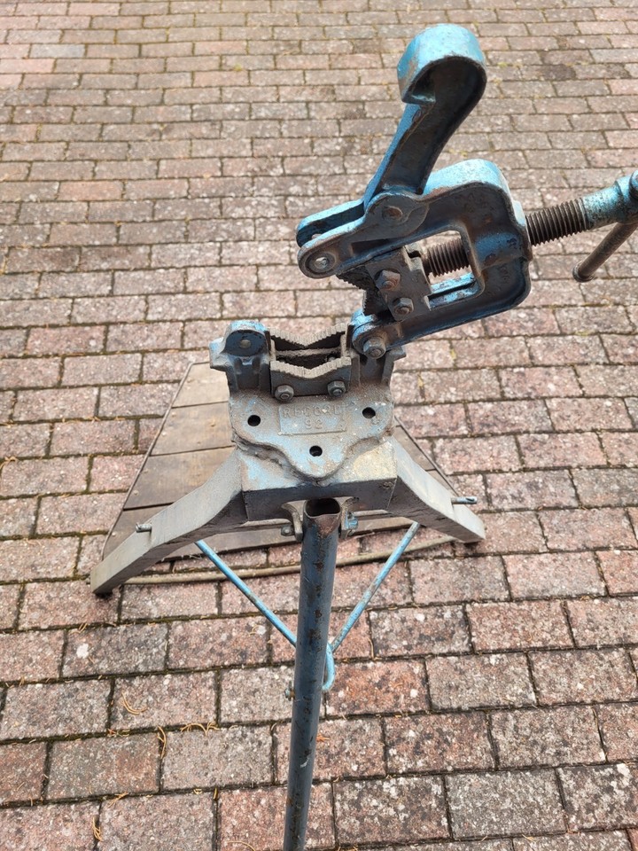 Record 92 Pipe Vice & Stand | eBay UK