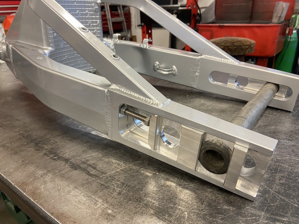 Suzuki Hayabusa GSX1300r extended Swingarm. Big CC Racing. ideal turbo ...