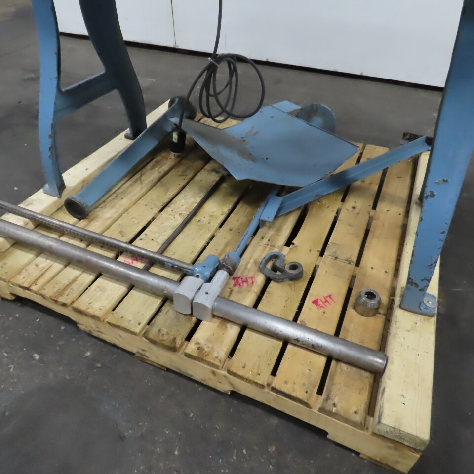 Logan 830 Vintage Hand Screw Machine Lathe 230V 3-Phase W/ Bar Feeder ...