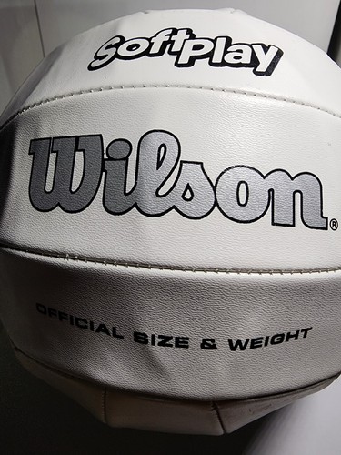 White Wilson Soft Play Official Size & Weight Volleyball Ball VG B2 | eBay